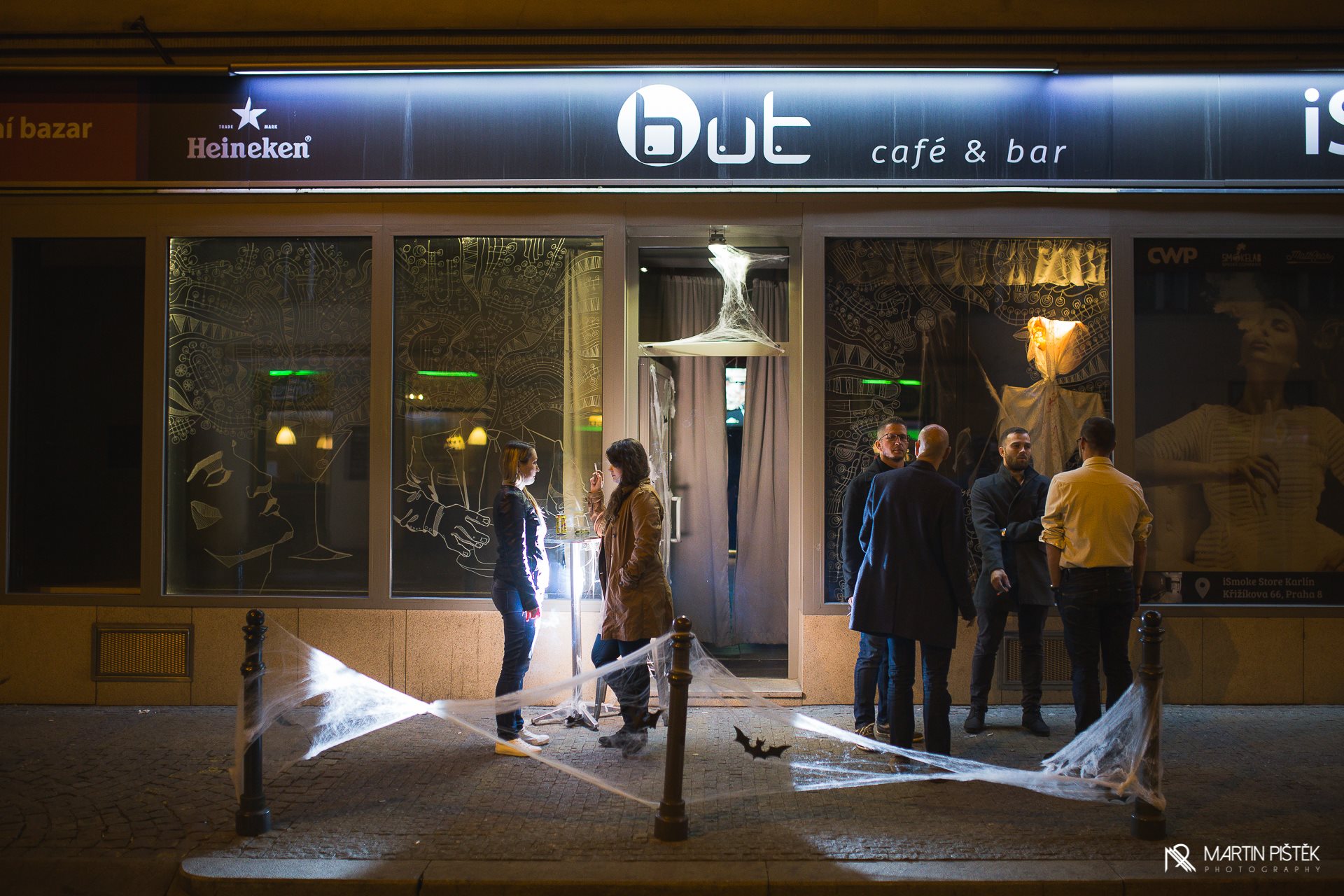 Drinks & Cocktails – Gay & Straight - But Bar Brno