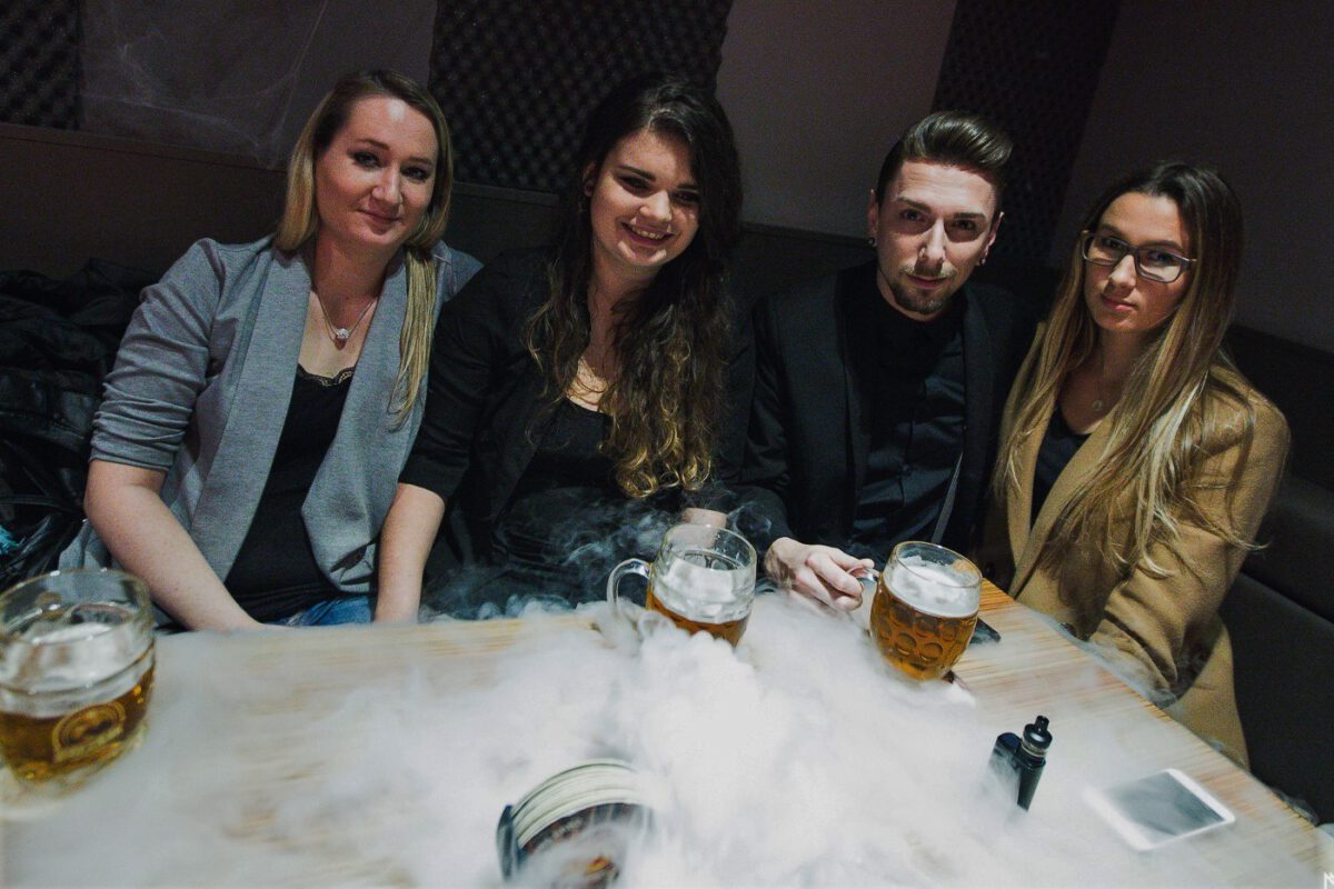 Drinks & Cocktails – Gay & Straight - But Bar Brno